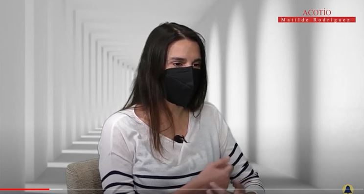 Acotío con Matilde Rodríguez, directora e organizadora do UKP Day ...