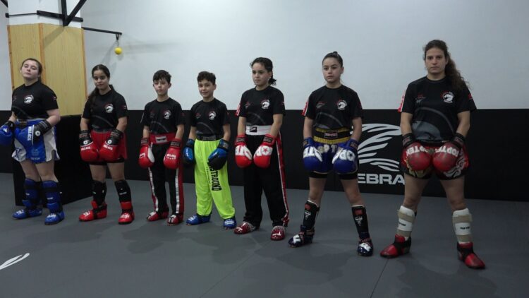 Catorce medallas no Capionato Galego de Kick Boxing para os sete mozos ...